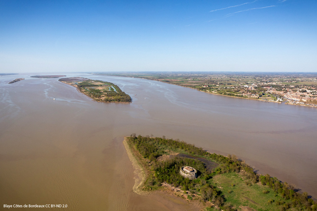 Les plus beaux villages au bord de l’estuaire de la Gironde - Guide ... Les plus beaux villages au bord de l’estuaire de la Gironde - Guide ...
